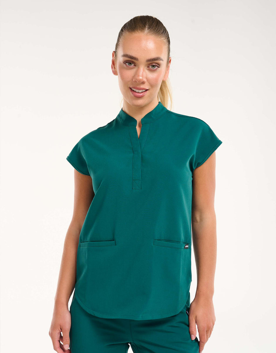 Essential Everyday Green Apollo Scrub Top – Airmed Scrubs