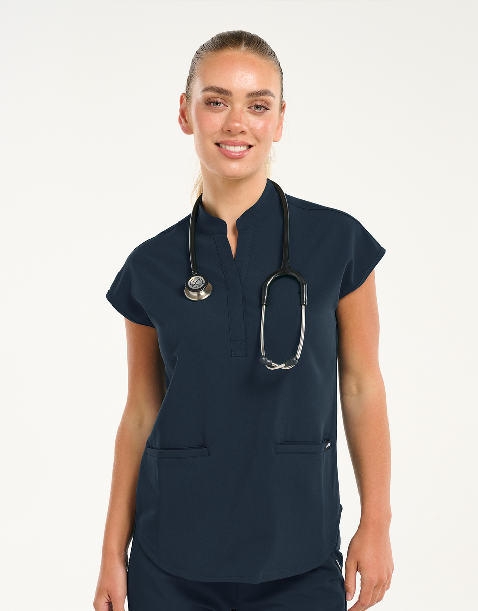 Apollo Scrub Top in Midnight Navy | Airmed Scrubs