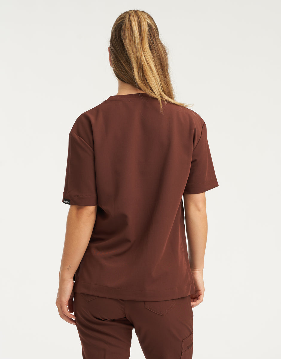 Essential Crewneck Scrub Top - Cocoa – Airmed Scrubs