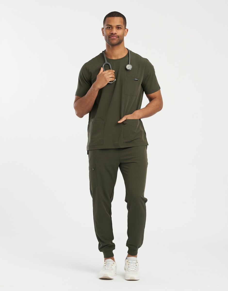 Essential Crewneck Scrub Top for Men - Evergreen – Airmed Scrubs
