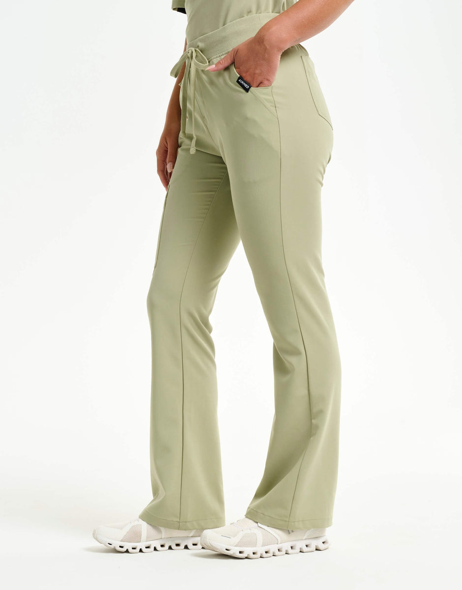 Essential Everyday Black Flare Scrub Pants – Airmed Scrubs