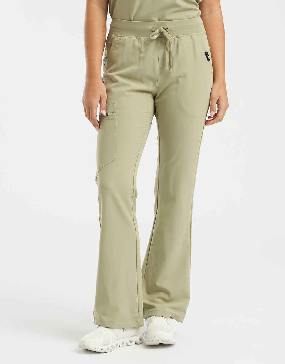 Essential Everyday Black Flare Scrub Pants – Airmed Scrubs